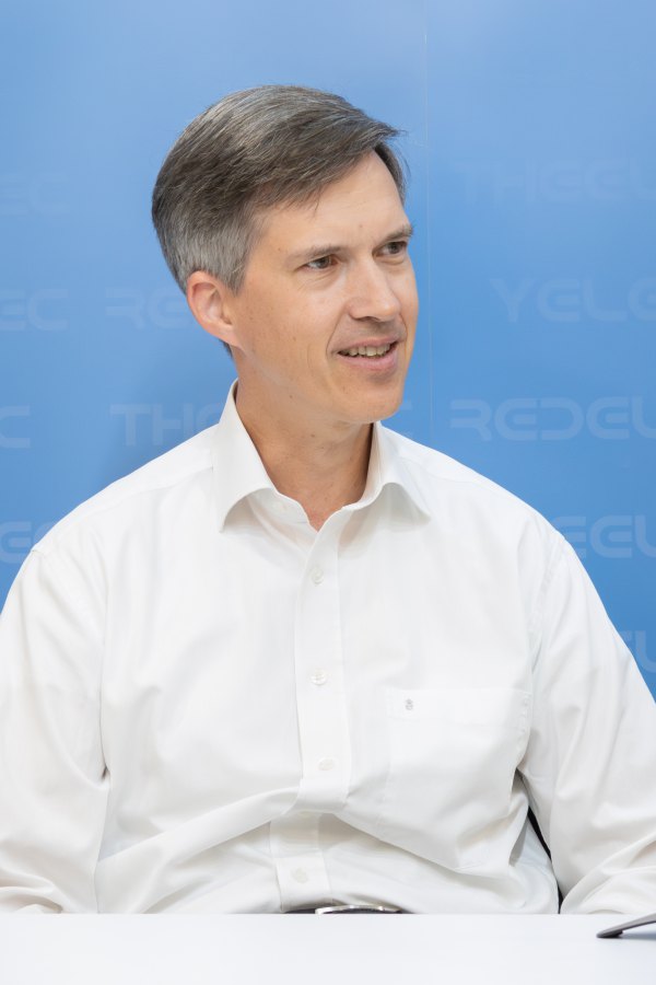 獨LPKF CEO "반도체 유리기판 TGV 장비, 세계 각국서 러브콜" - 전자부품 전문 미디어 디일렉