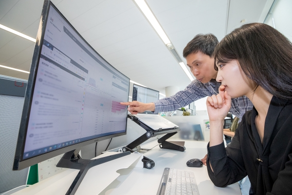 KT, 고객 불만 AI로 관리…‘AI-VOC 포털’ 확대 - 전자부품 전문 미디어 디일렉